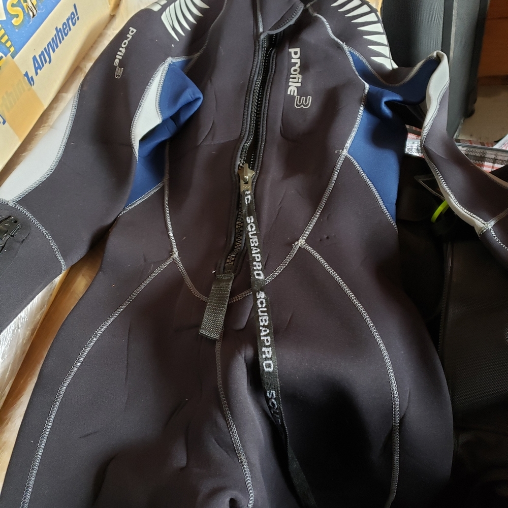 Scuba Suit / Water-Sports Gear - Gem